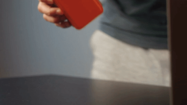 Smooth Hinge Lets You Watch in Right Way, Right Now.