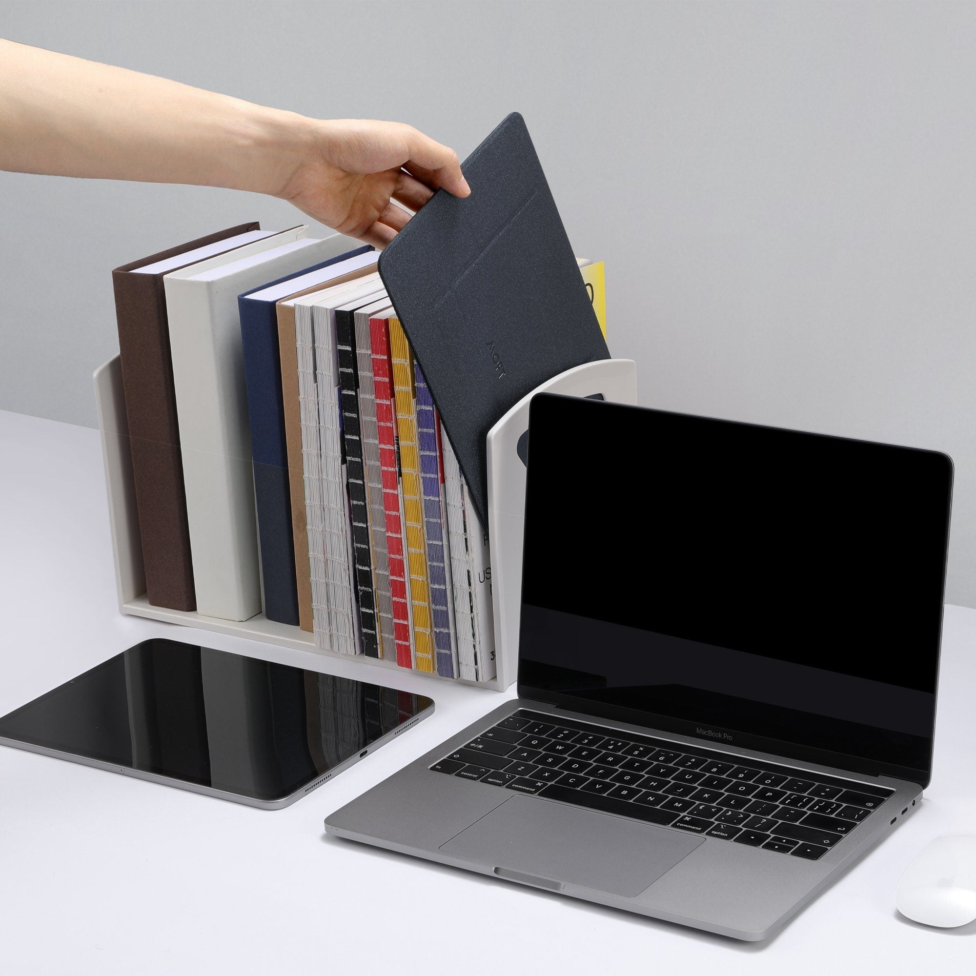 Non-adhesive Laptop Stand